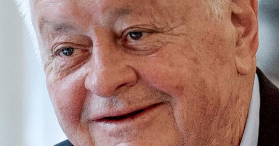 David W. Strang | Obituaries Dubuque | telegraphherald.com