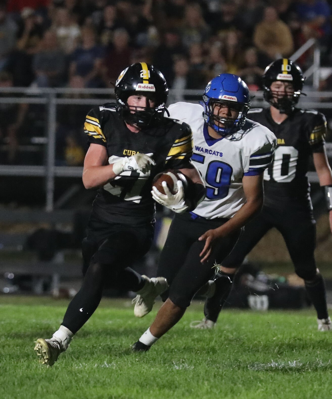 Prep football: Cubans handle Warcats | Local Sports | telegraphherald.com
