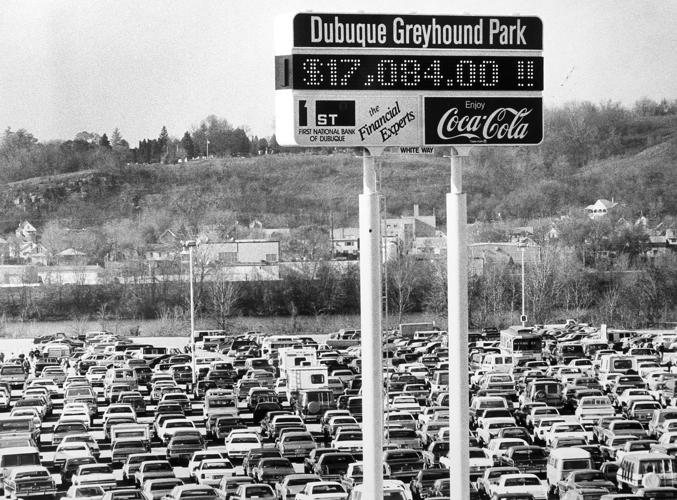 Finish line in sight: Dubuque greyhound track starts final season | Tri ...