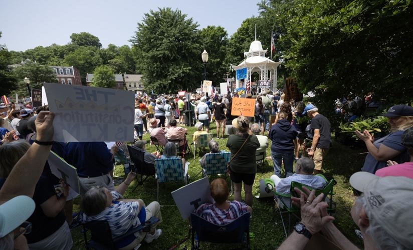 Dubuque, Platteville rallygoers join nationwide 'No Kings' protests ...