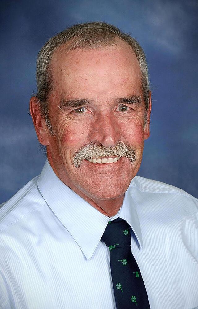 Robert J. Walsh | Obituaries Dubuque | telegraphherald.com