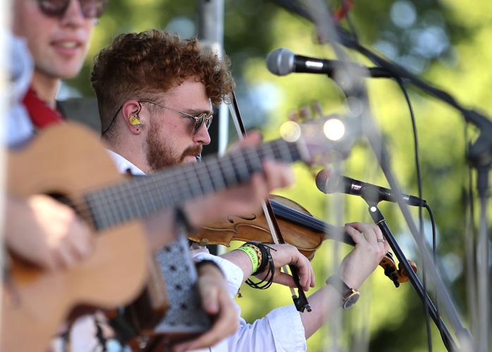 Dubuque Hooley lifts off with all things Irish | Tri-state News ...