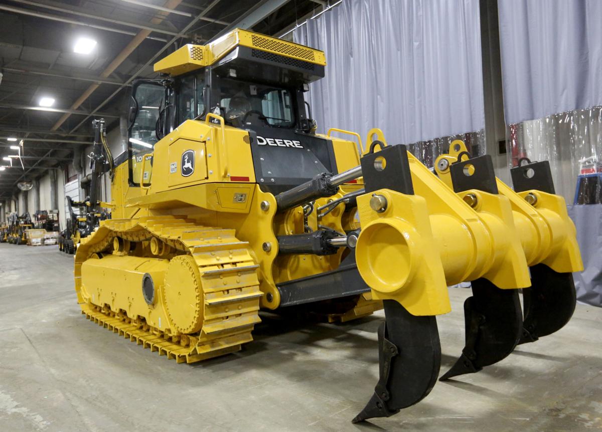 John Deere Dubuque Works poised for growth as Dickson takes reins | Tri ...