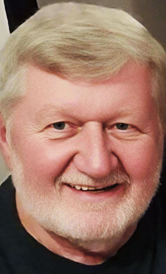 James E. Schumacher | Obituaries Dubuque | telegraphherald.com