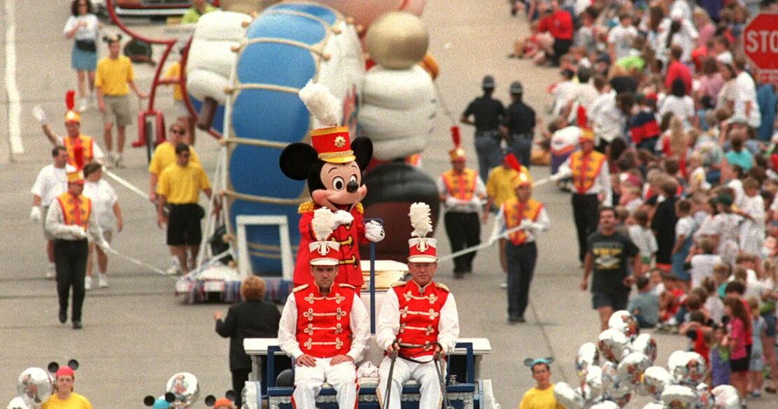Flashback Friday: Mickey Mouse leads parade down Platteville's Main ...