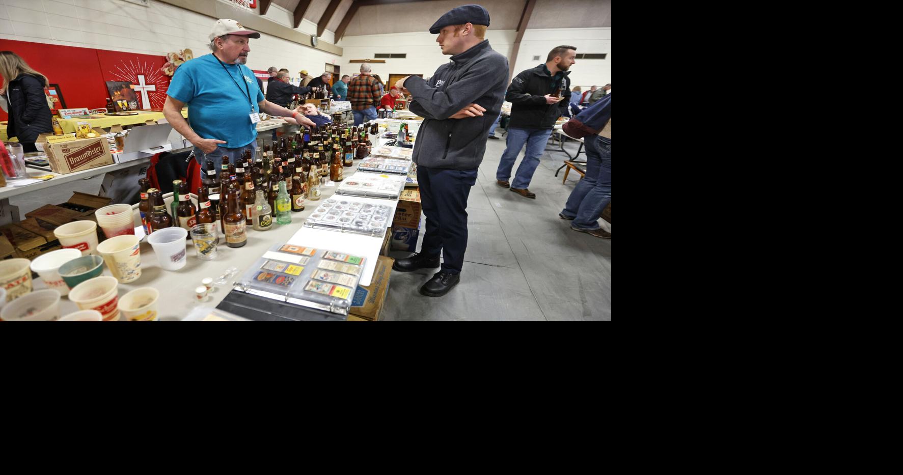 Love of collecting brewery, beer items draws crowd at Potosi event ...