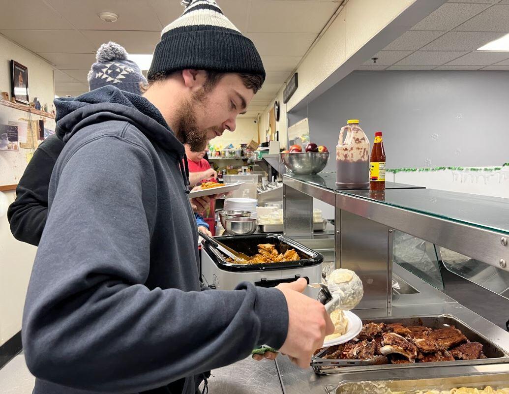 Dubuque Rescue Mission Christmas event 3 | | telegraphherald.com