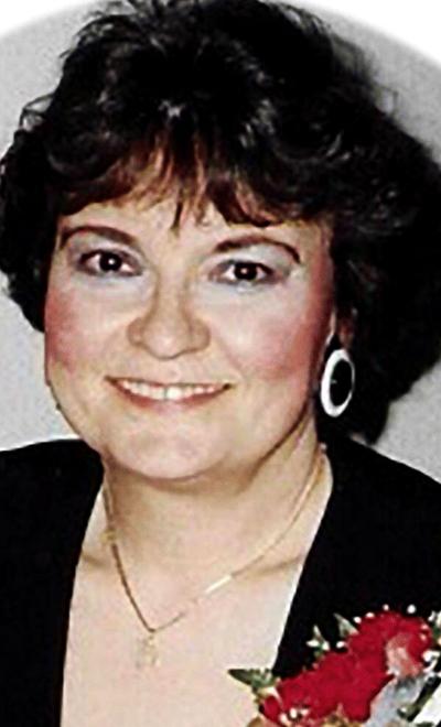 Elaine M. Snyder | Obituaries Dubuque | telegraphherald.com