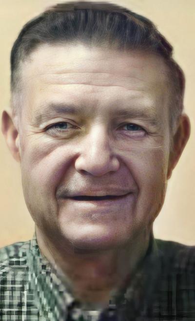 Clifford C. Davis | Obituaries Dubuque | telegraphherald.com