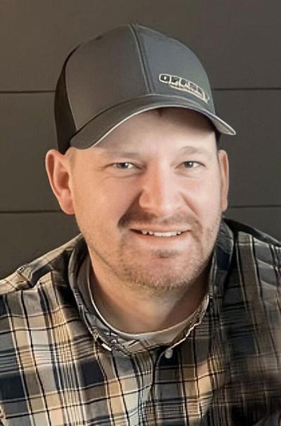 Dustin J. Ploessl | Obituaries Dubuque | telegraphherald.com