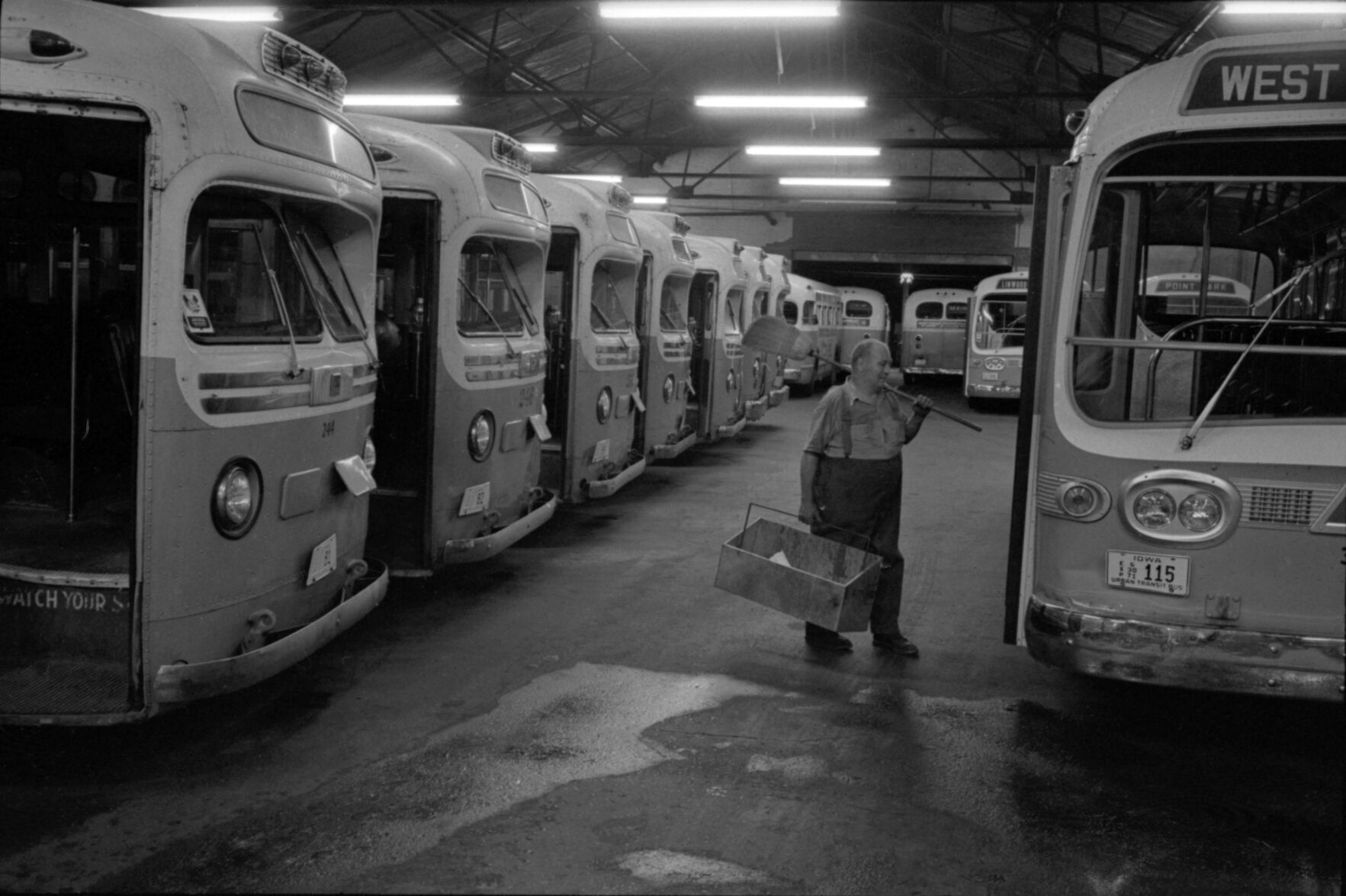 Throwback Thursday: Cleaner shares tales of Dubuque's buses in 1970 ...