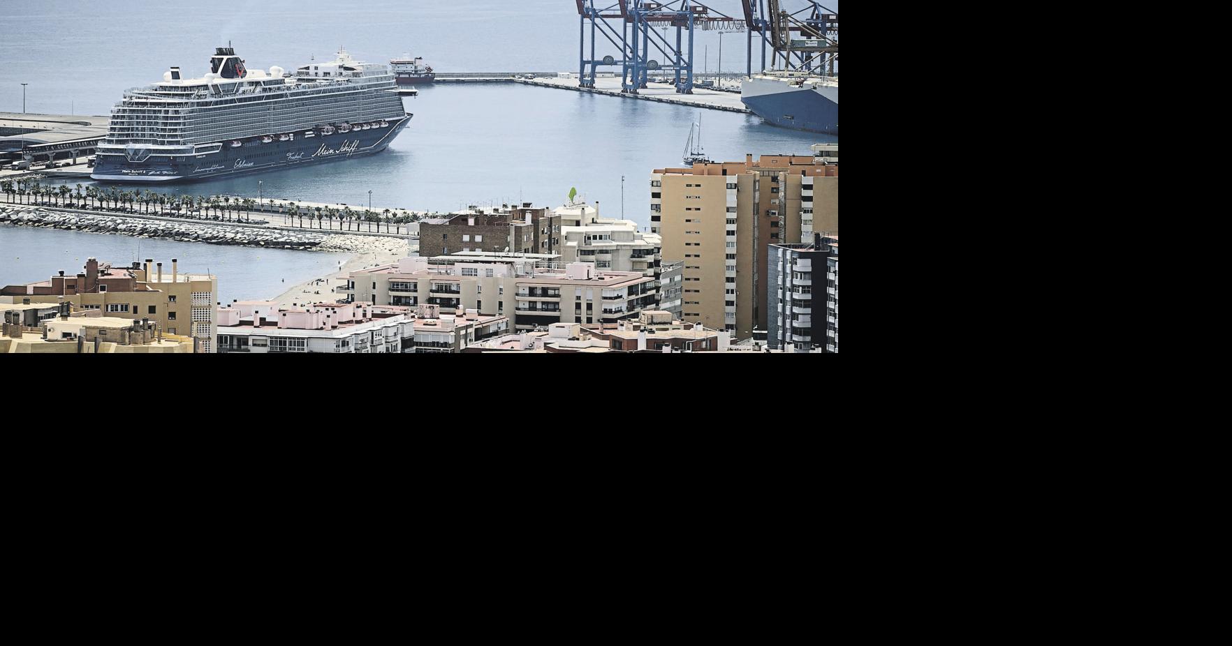 cruise ship docking malaga