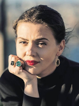 CORRECTED: Schlichenmeyer: Humanity in its many forms on display in ...