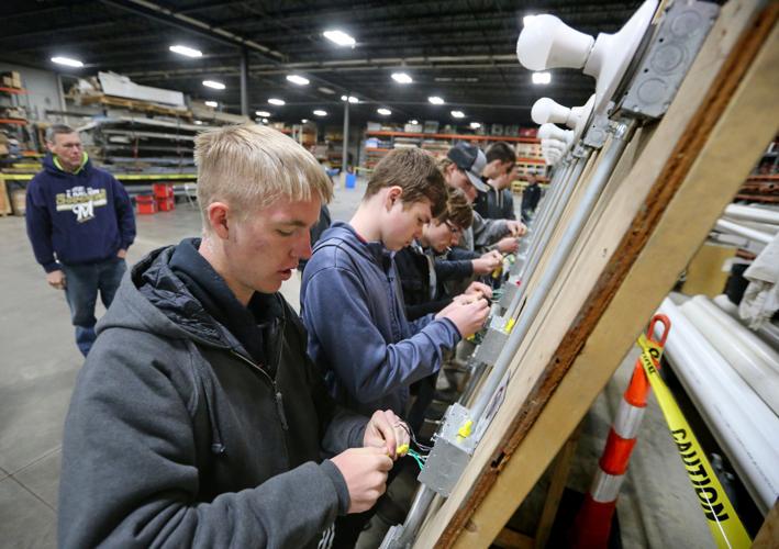Dubuque construction expo sparks students' interest in trades careers ...