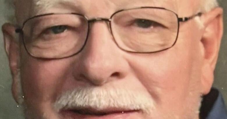 Stephen J. Schultz | Obituaries Dubuque | telegraphherald.com
