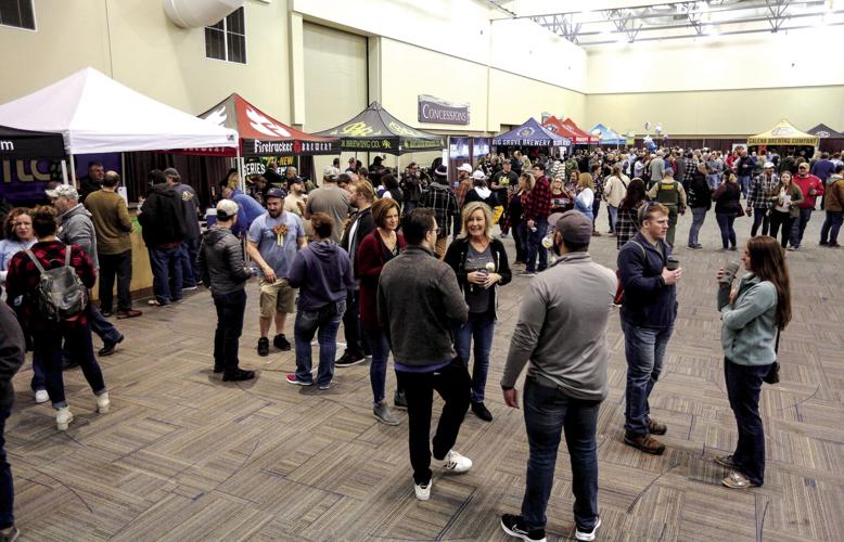 Thousands pour in for annual Dubuque on Ice Brewfest | Tri-state News ...