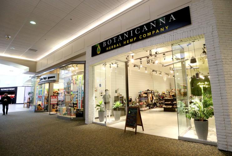 Biz Buzz: Auto business changes hands; photographer expands into ...