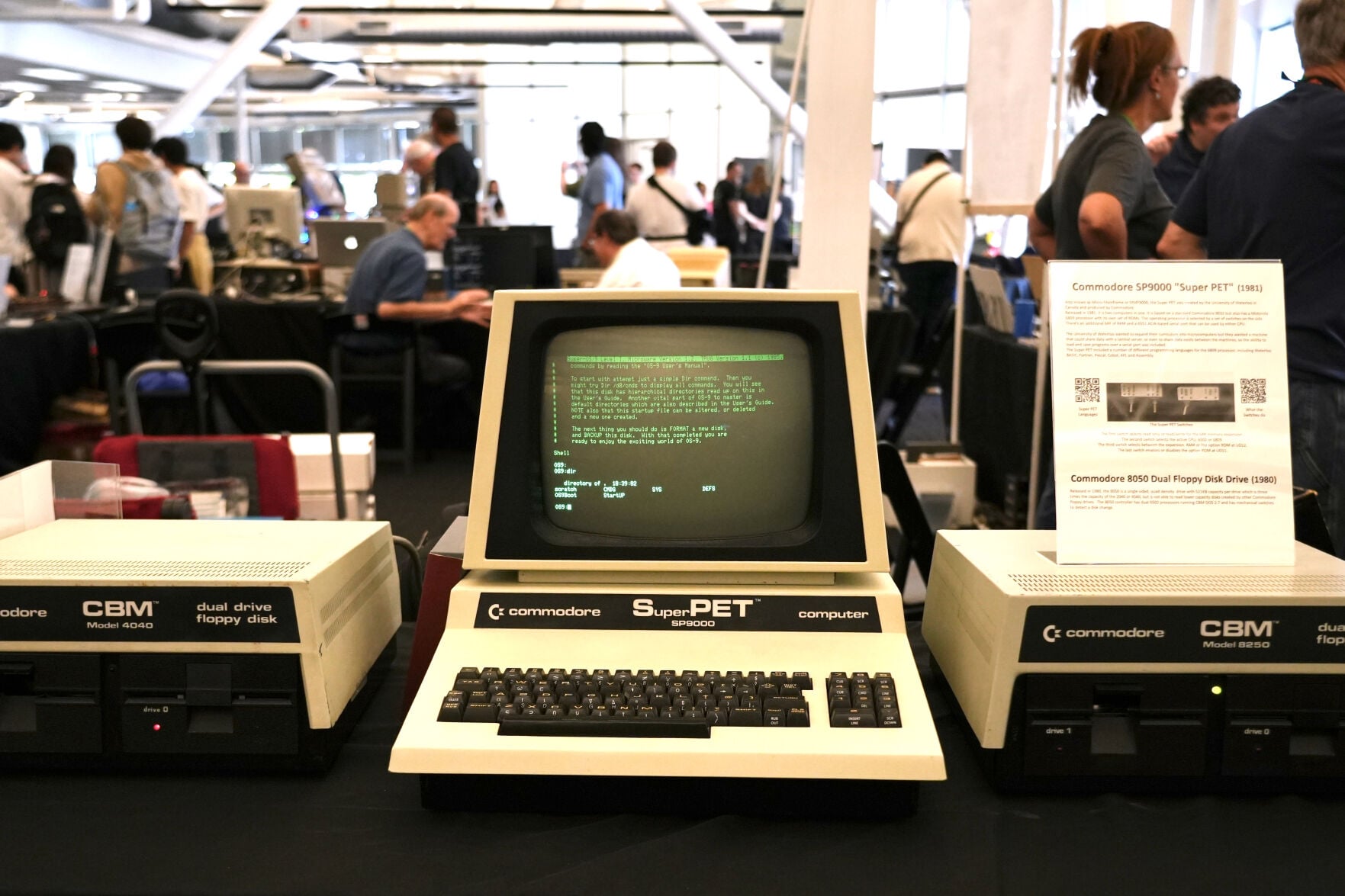 As AI grips world, the thrill of collecting vintage computers is ...