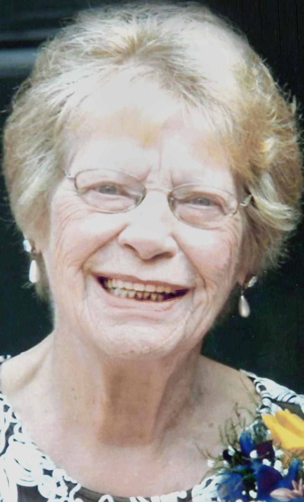 Elaine Hoffmann | Obituaries Dubuque | telegraphherald.com