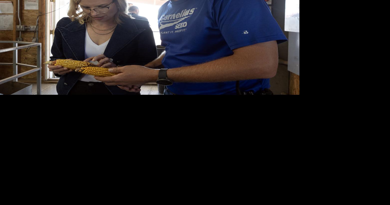 Hinson discusses crops, campaign at Jackson County seed company | Tri ...