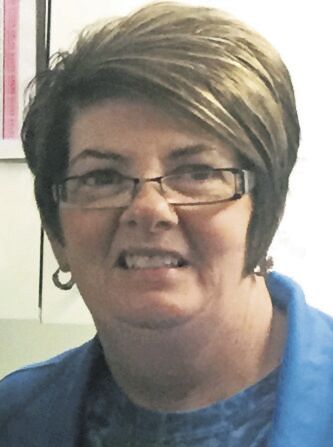 'More than a ton of turkey': Dubuque community Thanksgiving feast ...