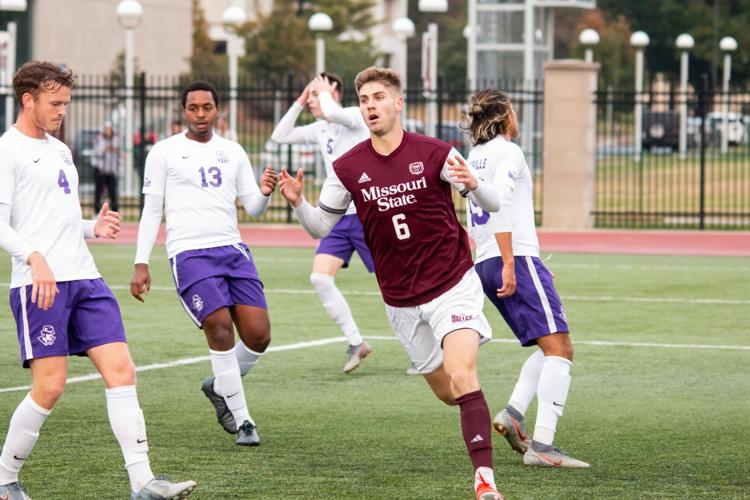 Making History: MSU’s historic 1999 team watches current Bears break ...
