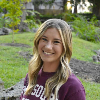 Homecoming Queen candidate: Grace Landewee | Homecoming | the-standard.org