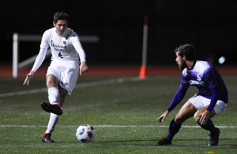 Men's soccer loses to Central Arkansas, 1-0 | Gallery | the-standard.org