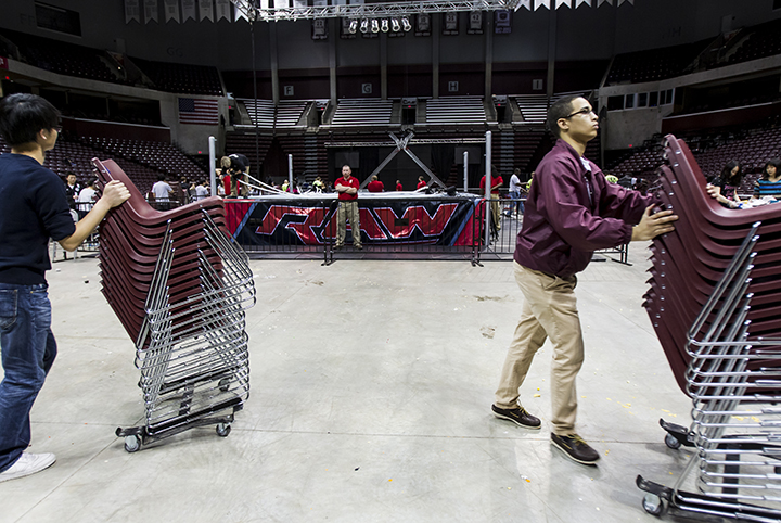 WWE Raw | Featured | the-standard.org