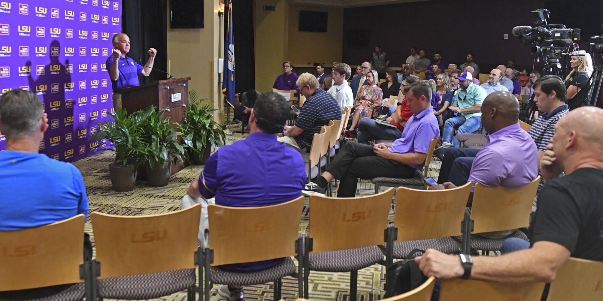Photos: LSU head coach Paul Mainieri announces retirement after 15 ...