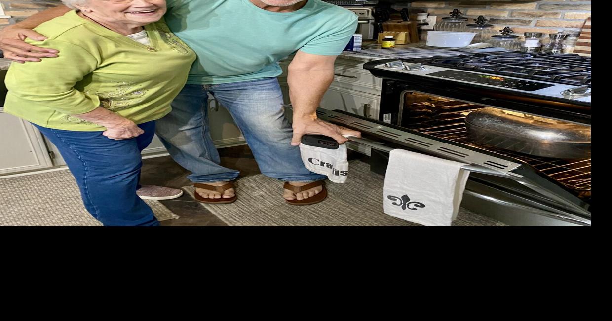 A Cajun cooking lesson: cornbread dressing with extra TLC | Food ...