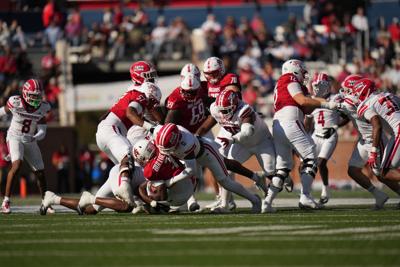 Offense, defense both survived roller coaster game for win | UL Ragin ...