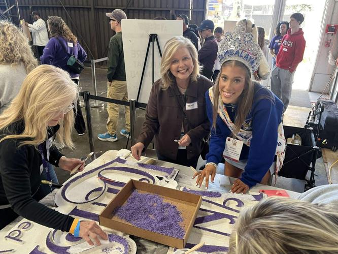 Ascension Parish residents part of Rose Bowl Parade, Louisiana float ...