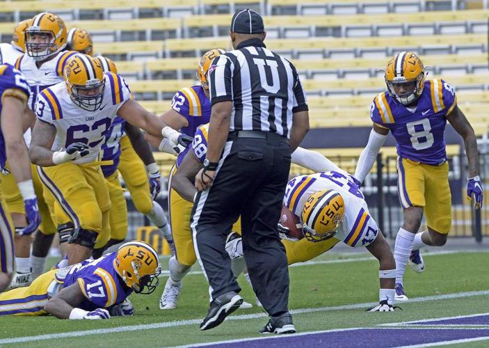 LSU’s Bry’Kiethon Mouton shines in ole fullback dive play | LSU ...