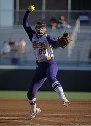 Taylor Pleasants' ealk-off homer leads LSU past Texas A&M | LSU ...