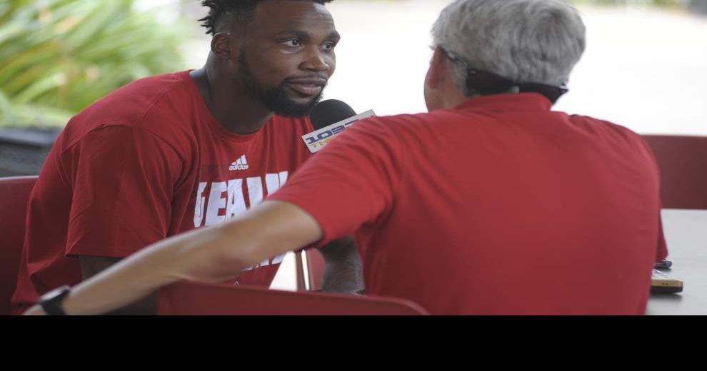 With one giant leap, receiver Jamal Robinson steps back into his ...