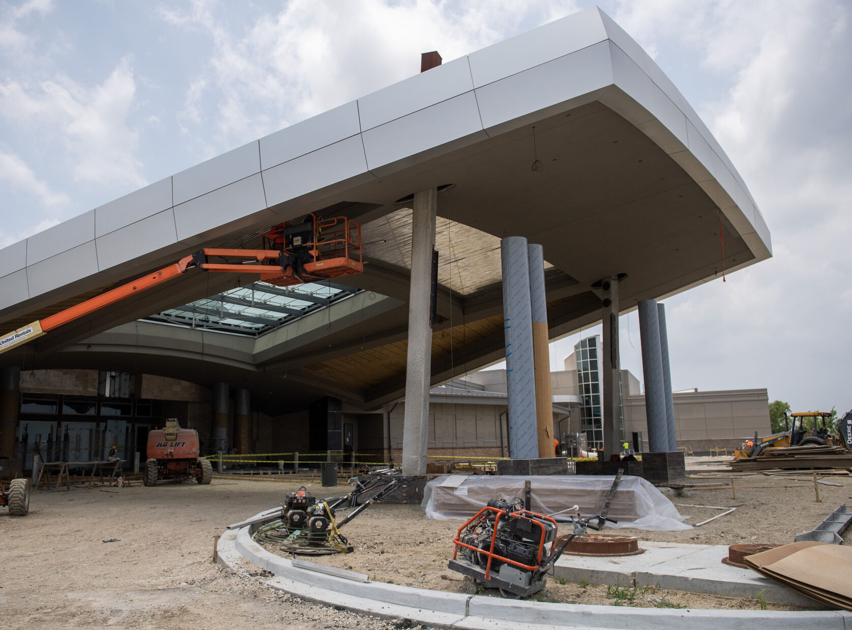 Get a look at The Queen Baton Rouge, the city's first land-based casino ...