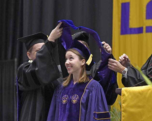 LSU recognizes largest fall graduating class | Mid City | theadvocate.com