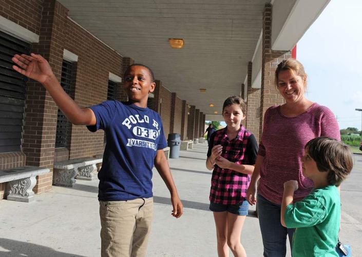 Broussard Middle open house helps parents, students with transition to ...
