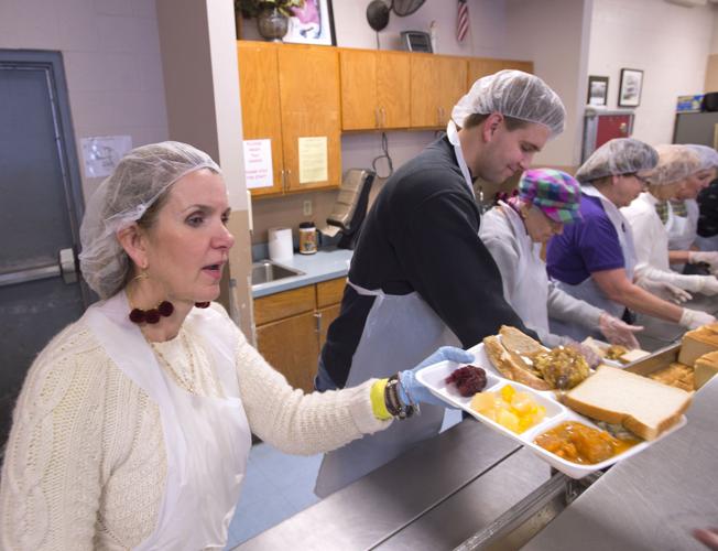 The true spirit of Thanksgiving: More than 1,600 enjoy meals at St ...