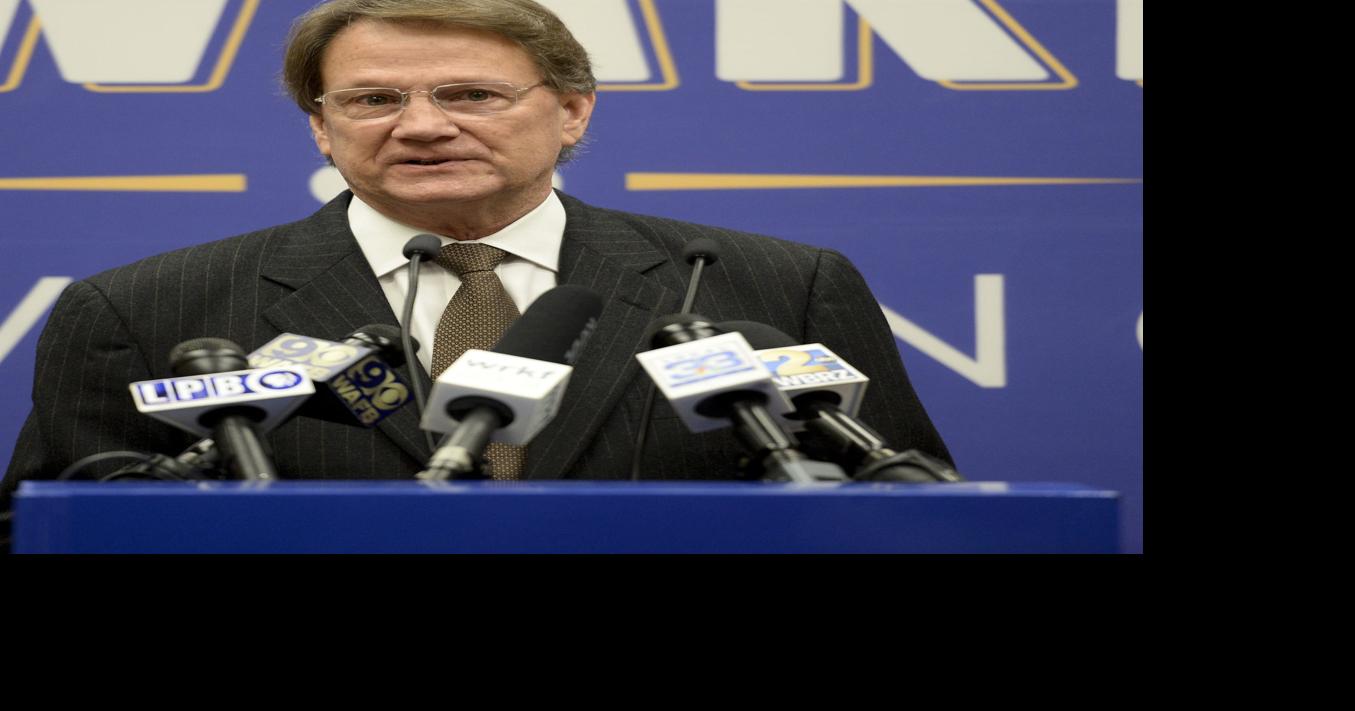 Wildlife secretary defends position to oppose state management of red ...