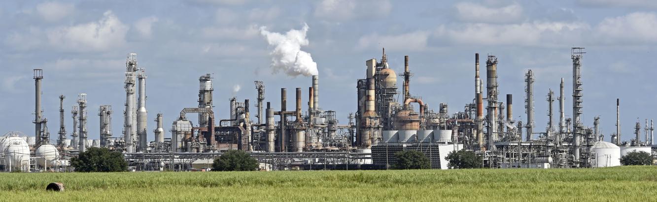 Shell mulls closure of some oil refineries if it can't sell them ...