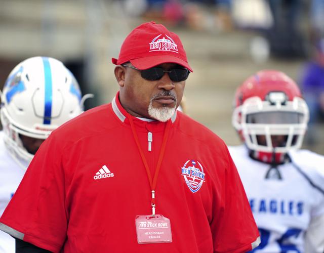 Rondell Mealey's touchdown, strong defense key Patriots win over Eagles ...