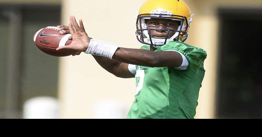 Video: Harris, Foster work out in QB drills | LSU | theadvocate.com