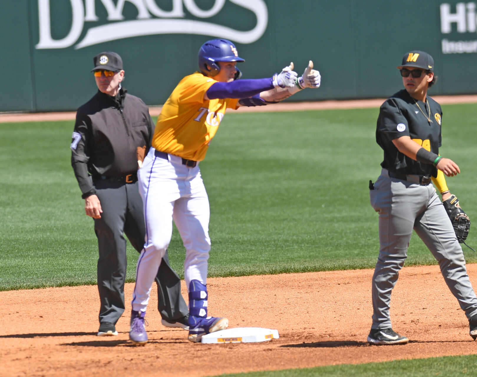 LSU baseball defeats Missouri, completing SEC series sweep | LSU ...