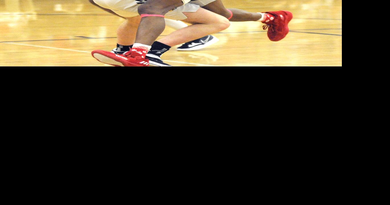 St. Michael turns table on University High, knocking off second-seeded ...