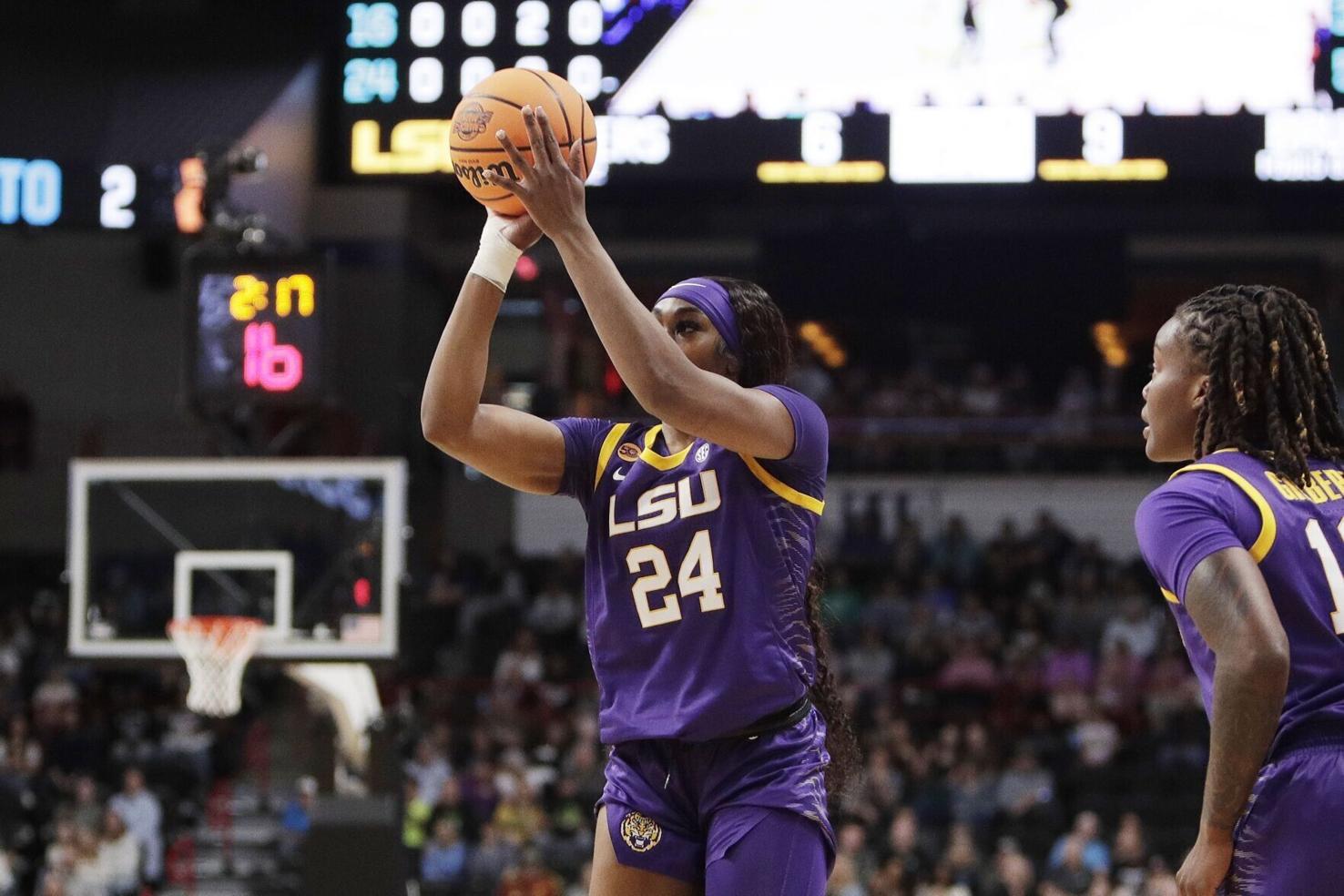 LSU star forward Aneesah Morrow returns after bloody nose | LSU ...