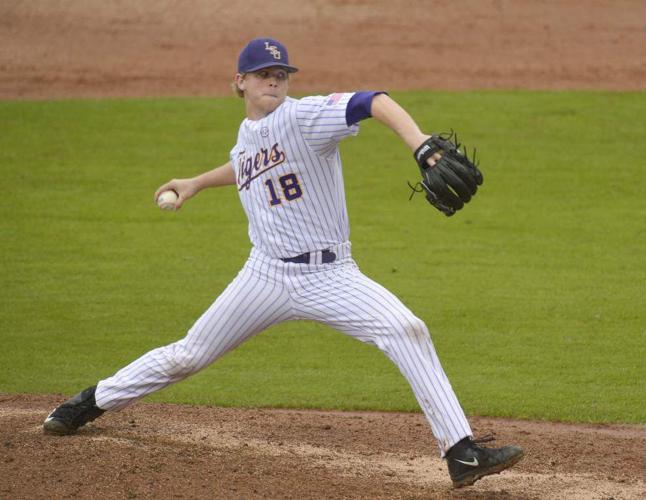 LSU baseball coach Paul Mainieri makes a change with the weekend ...