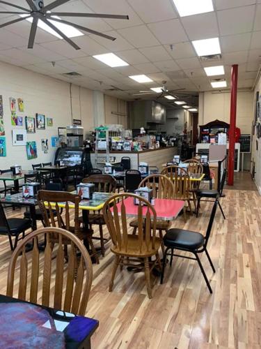 Simple Joe Cafe and Confectionery honoring LSU's Joe Burrow with the ...