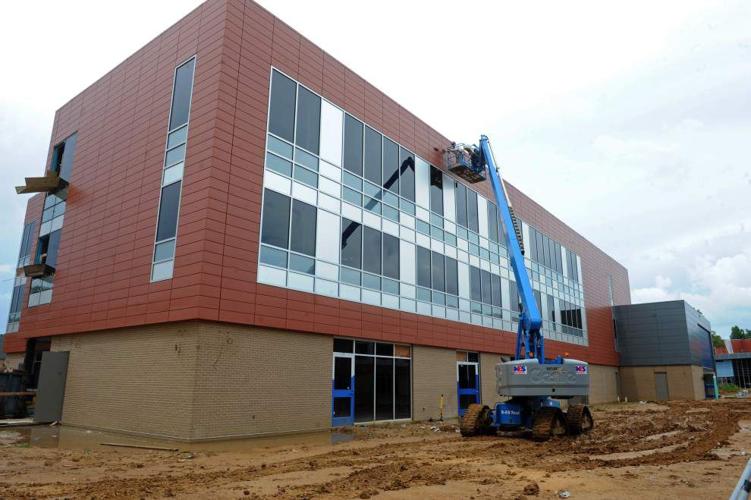 Roof is up; Lee High work goes indoors | Mid City | theadvocate.com
